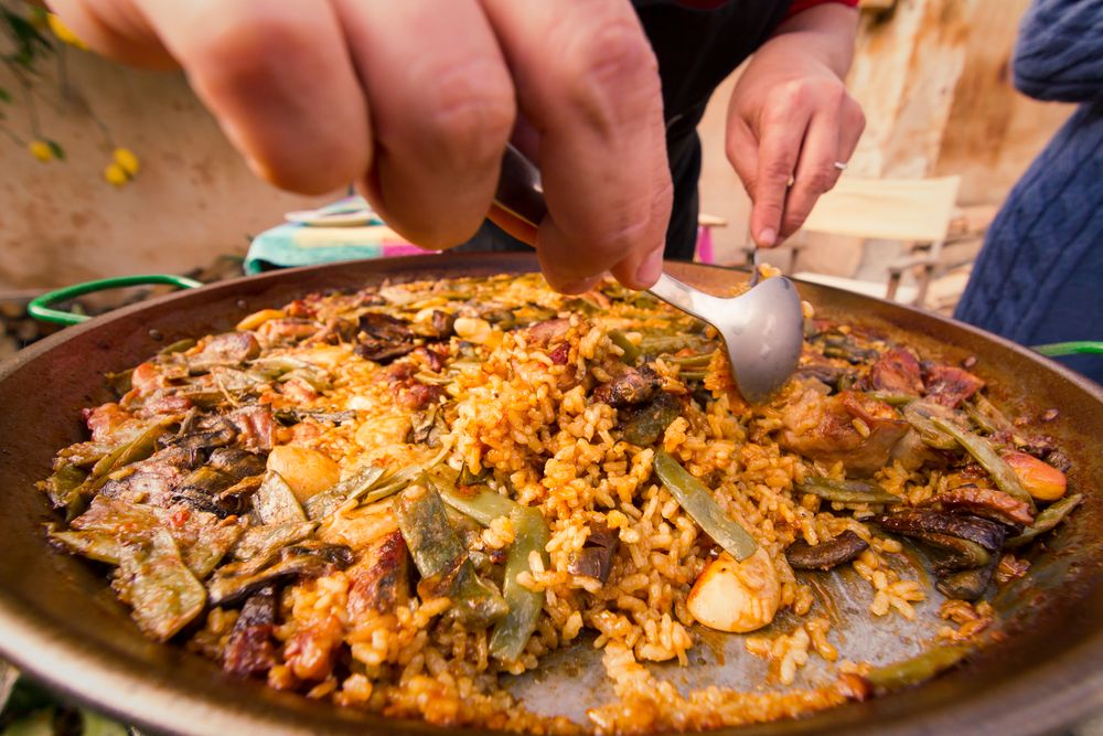 How to tell a good paella from a bad paella - Urban Adventures